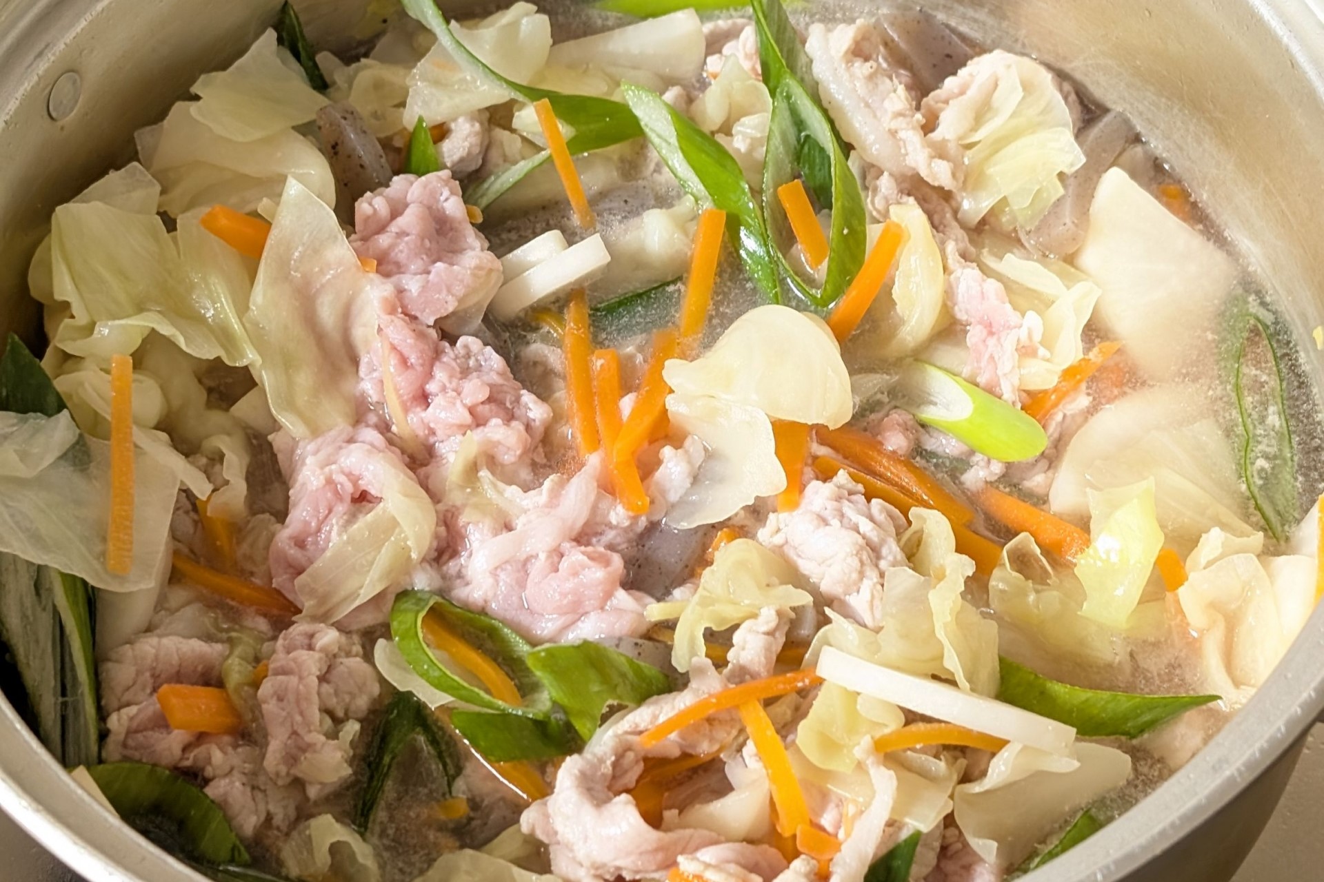 Mitsui Farm Vegetable Sorting and Farm Lunch - Slow Travel HOKKAIDO